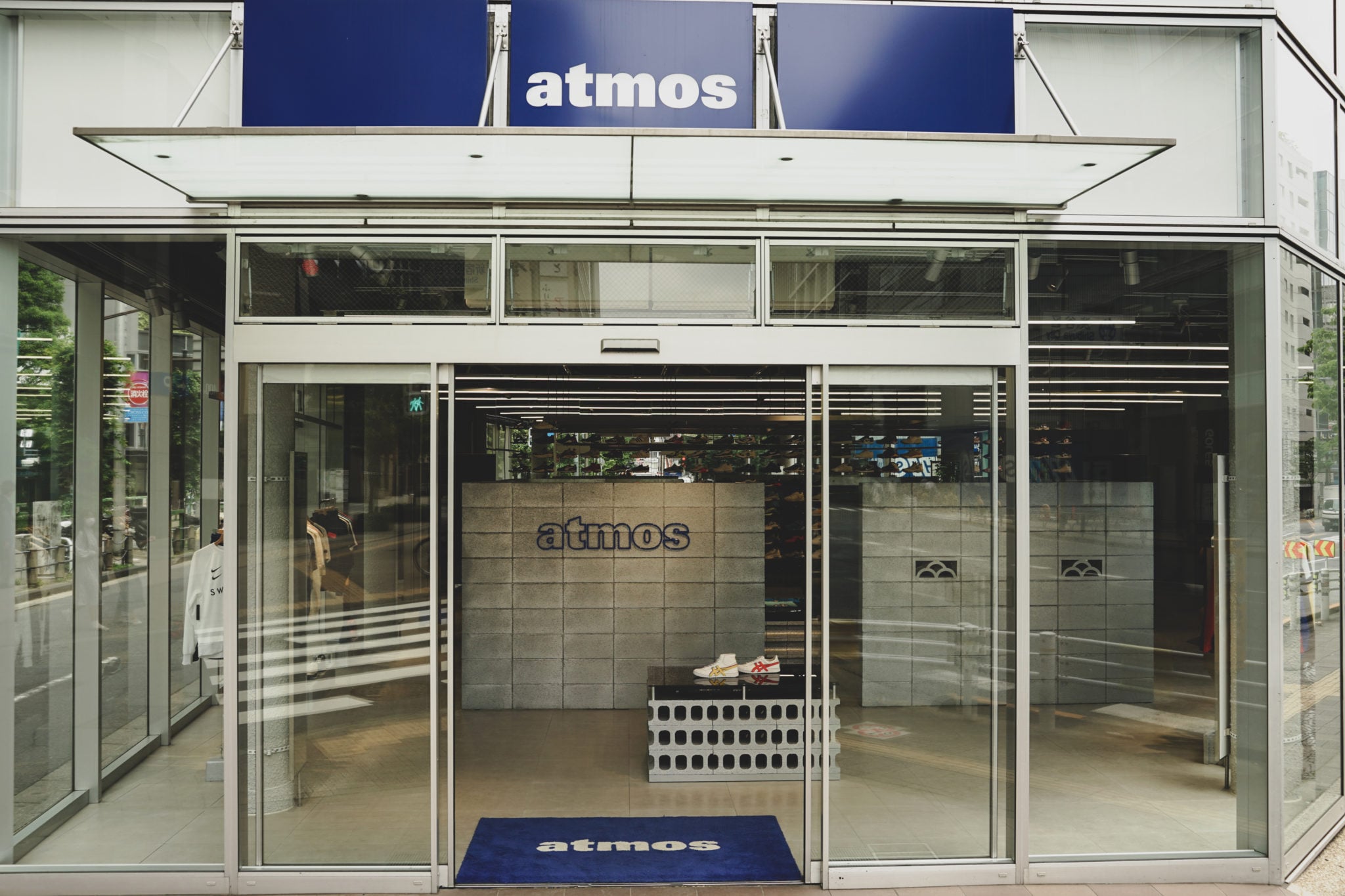 atmos新宿店が5月27日(水)にリニューアルオープン。 | atmos media