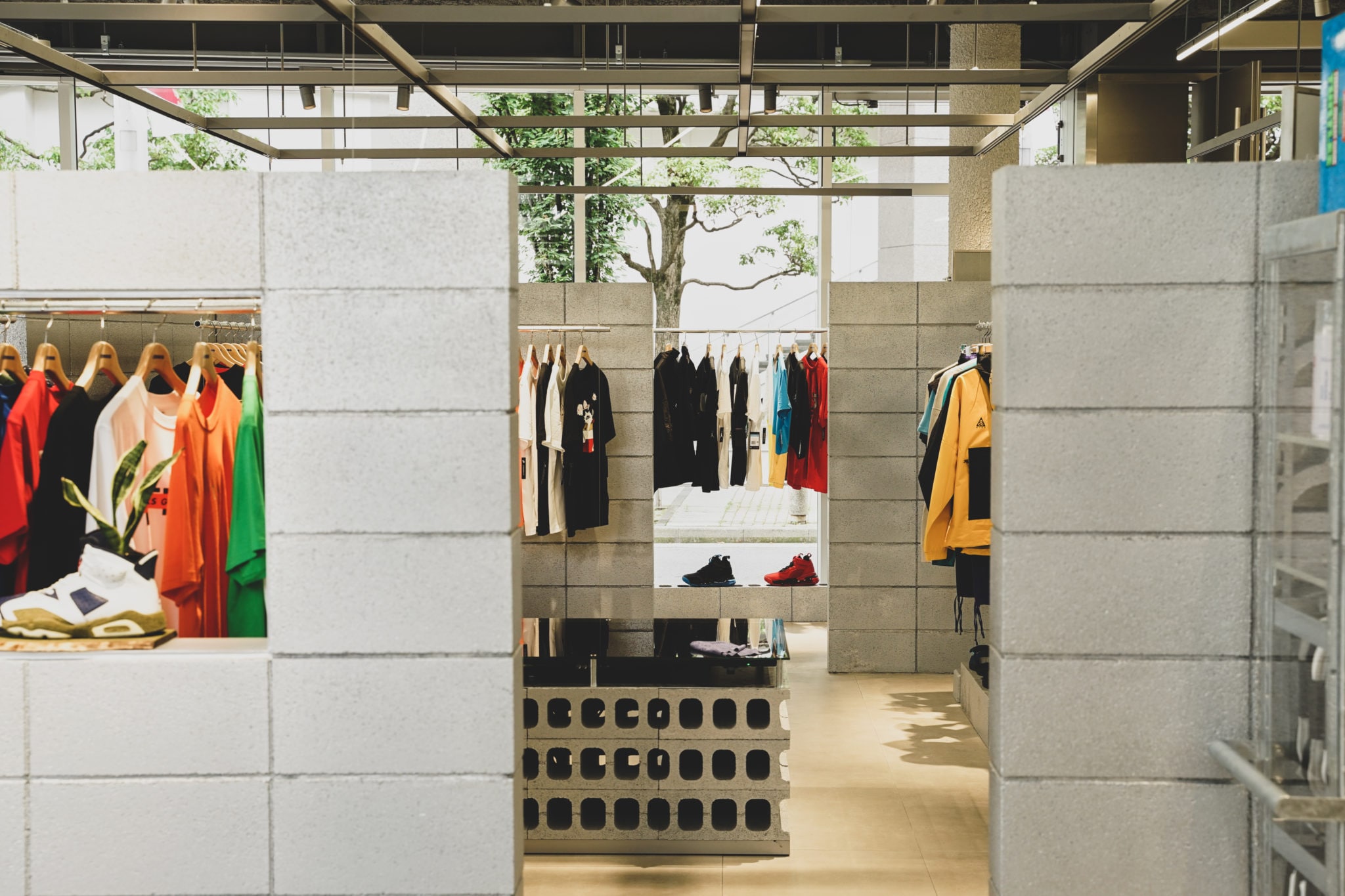 atmos新宿店が5月27日(水)にリニューアルオープン。 | atmos media